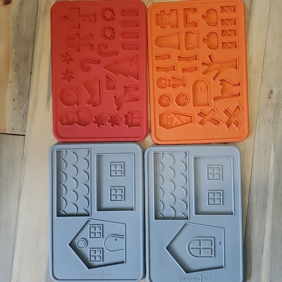 Pampered Chef | Kitchen | Pampered Chef Cookie House Molds | Poshmark